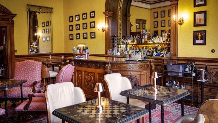 A Visit to Palé Hall, Wales - 89303